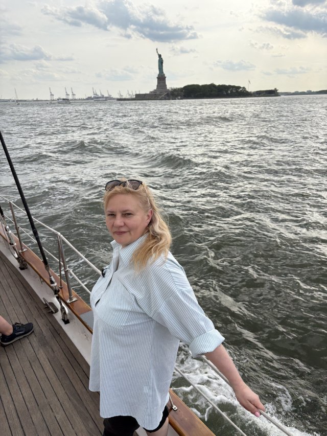 Елена, 50, Бруклин - "RusDate.us"