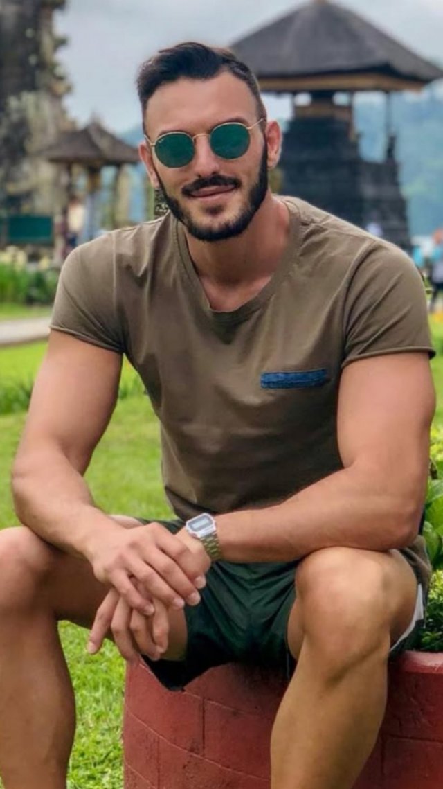 Meow, 36, Fairbanks - "GayFriendly"