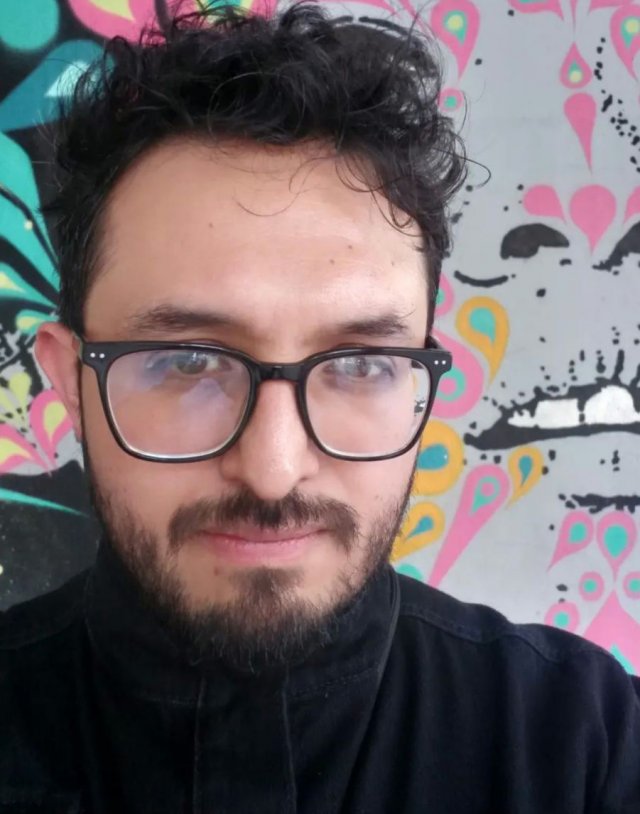 Sam , 33, Phoenix - "GayFriendly"