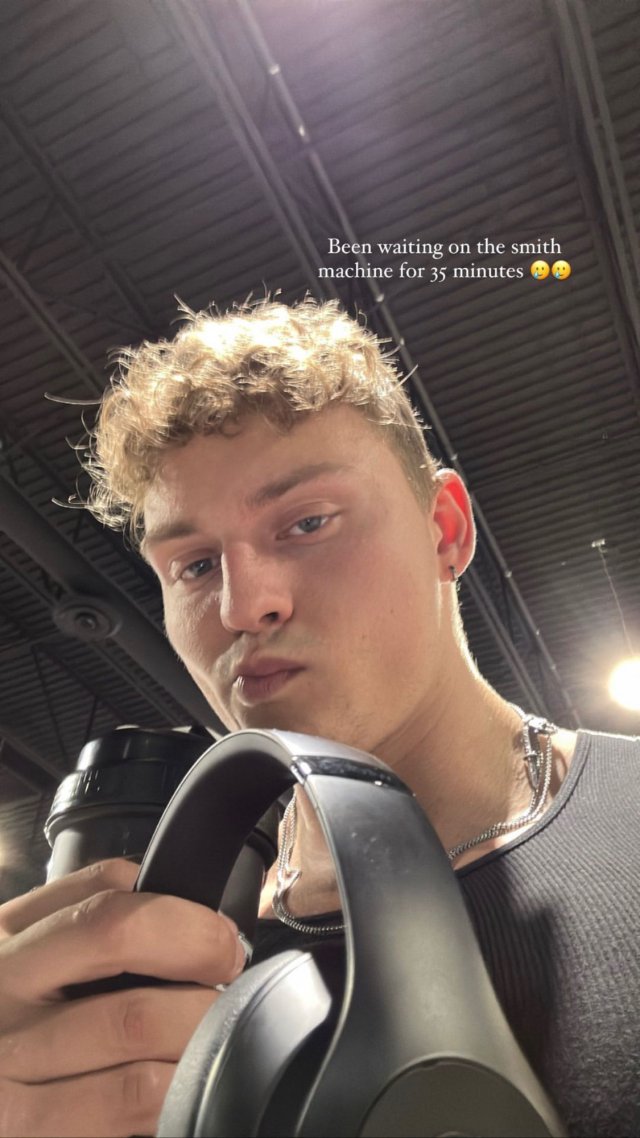 Scott, 35, Bellflower - "GayFriendly"