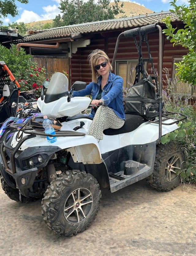 שלי, 57, הוד השרון - "date50plus"