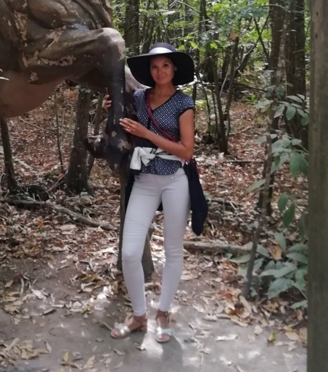 Лилия, 40, Париж - "RusDate.us"