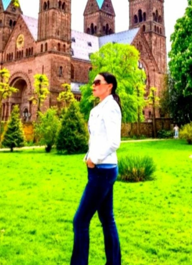 Olga, 47, Бад-Хомбург - "РусДэйт"