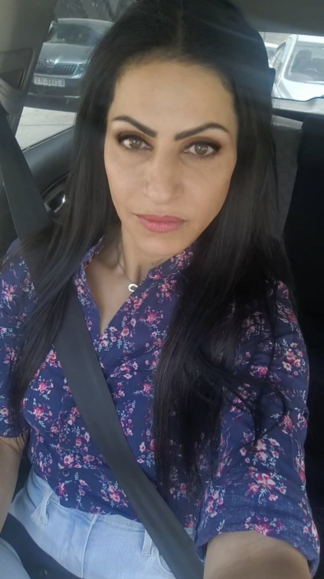 Duaa, 46, رام اﷲ - "Ahlam"