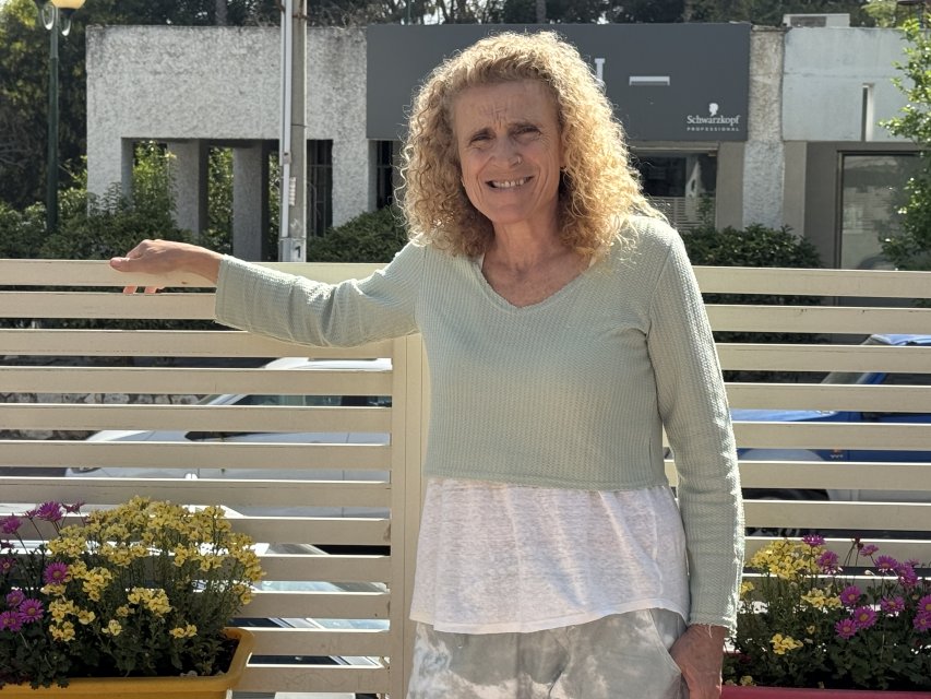 דינה, 63, תל אביב - "date50plus"