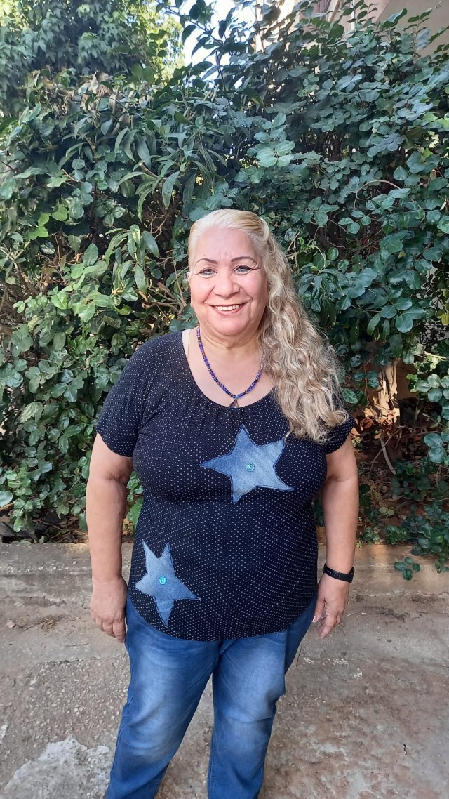 דבורה, 71, ראשון לציון - "date50plus"