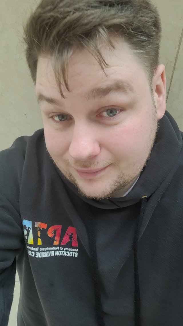 Daryl, 30, Darlington - "GayFriendly"