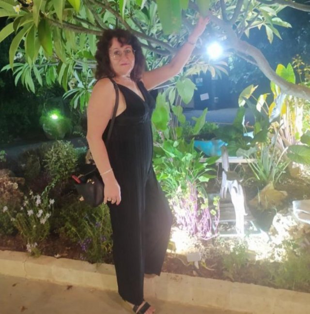 לנה, 57, תל אביב - "date50plus"