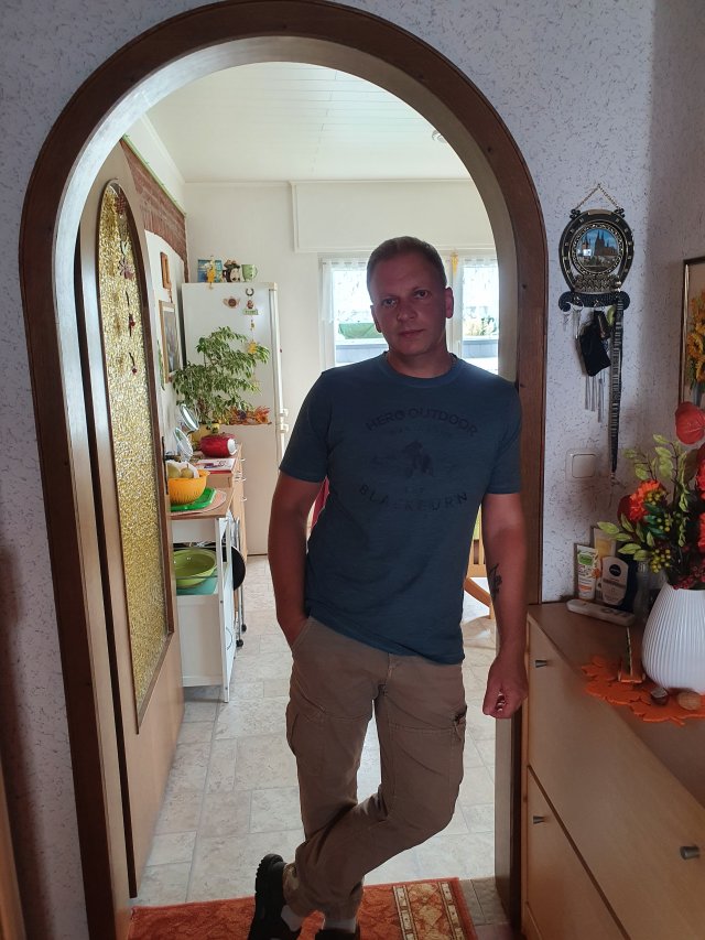 Alex, 40, Бюнде - "RusDate.de"