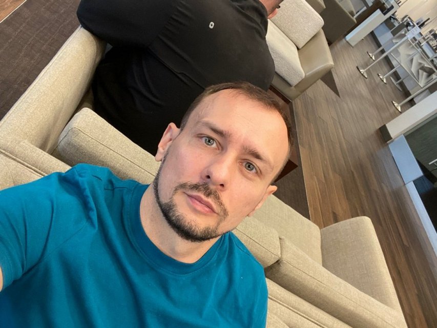 Nick, 40, Los Angeles - "GayFriendly"