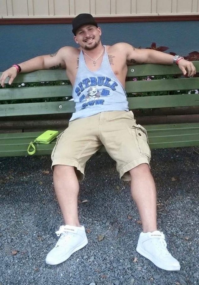 Jason, 35, Detroit - "GayFriendly"
