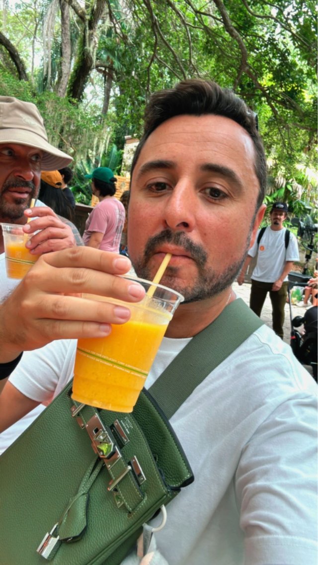 Andy, 44, Miami - "GayFriendly"