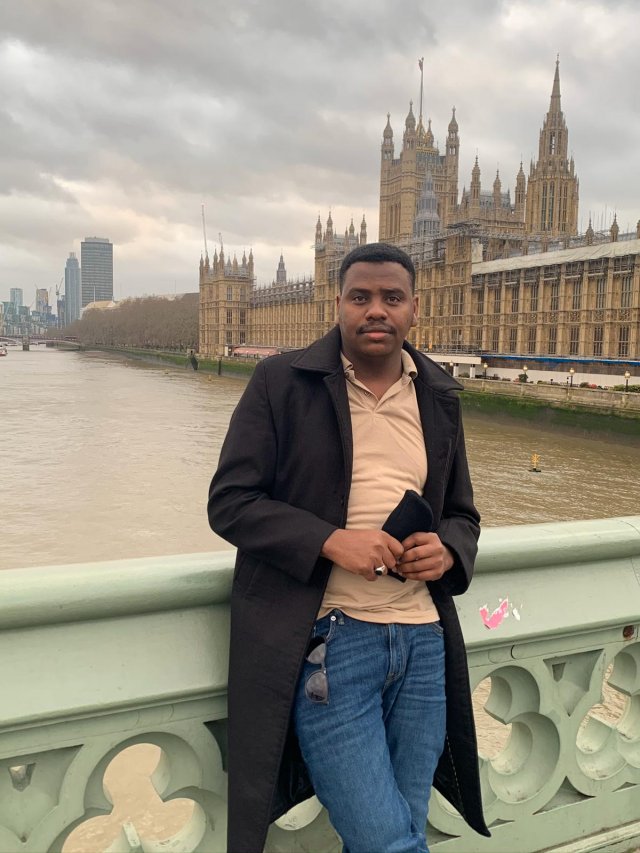 Alsadig, 30, سان فرانسيسكو - "Ahlam"