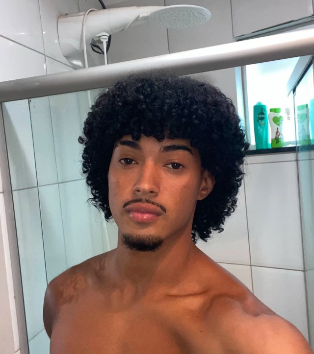 Jayven, 25, New Britain - "GayFriendly"