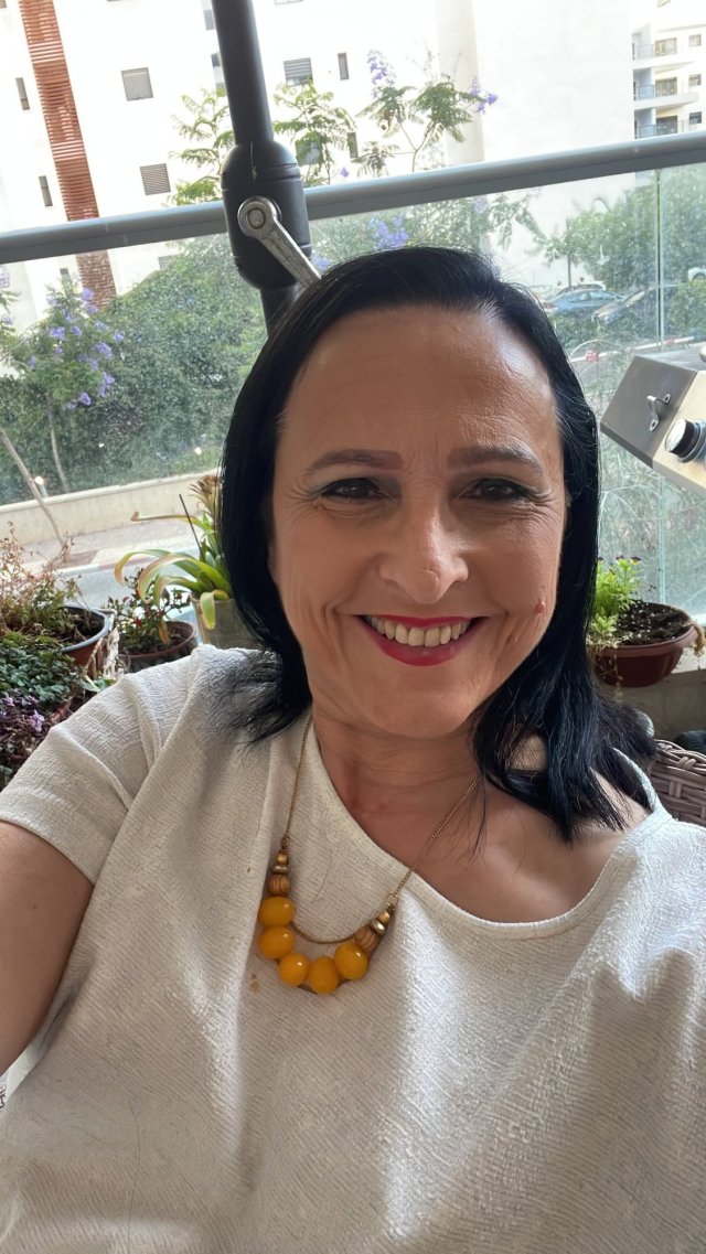 Dvora, 62, מודיעין - "date50plus"