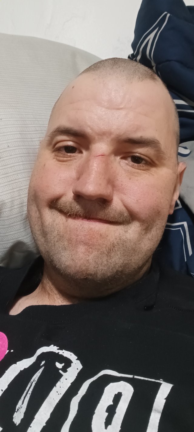 Travis, 37, Richmond - "GayFriendly"