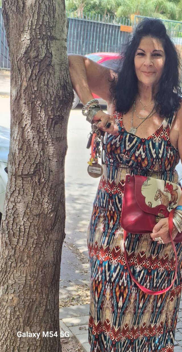 רונית, 69, אורנית - "date50plus"