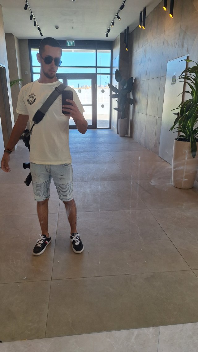 Tomas, 21, אשקלון - "ארץ עם גאווה"