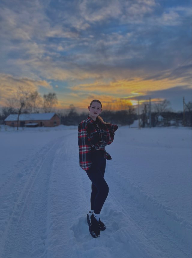 Настя, 19, Киев - "УкрДэйт"