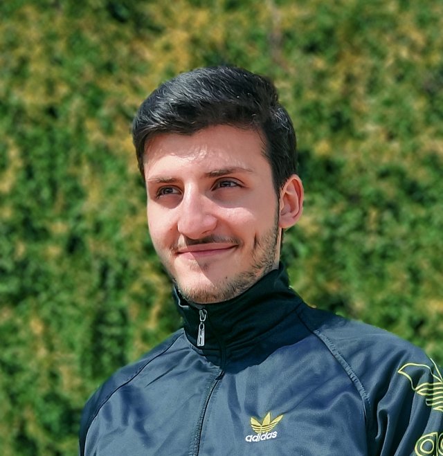 Mustafa, 20, دمشق - "Ahlam"