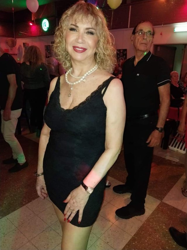 בתיה, 77, ראשון לציון - "date50plus"