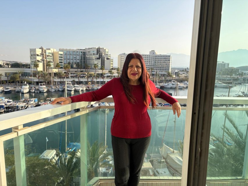 ניצה, 72, רעננה - "date50plus"