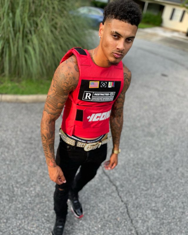 Flozy, 35, Kent - "GayFriendly"