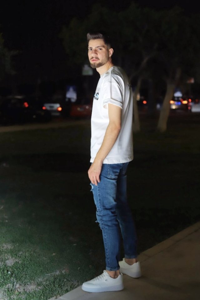 Omar, 22, القاهرة - "Ahlam"