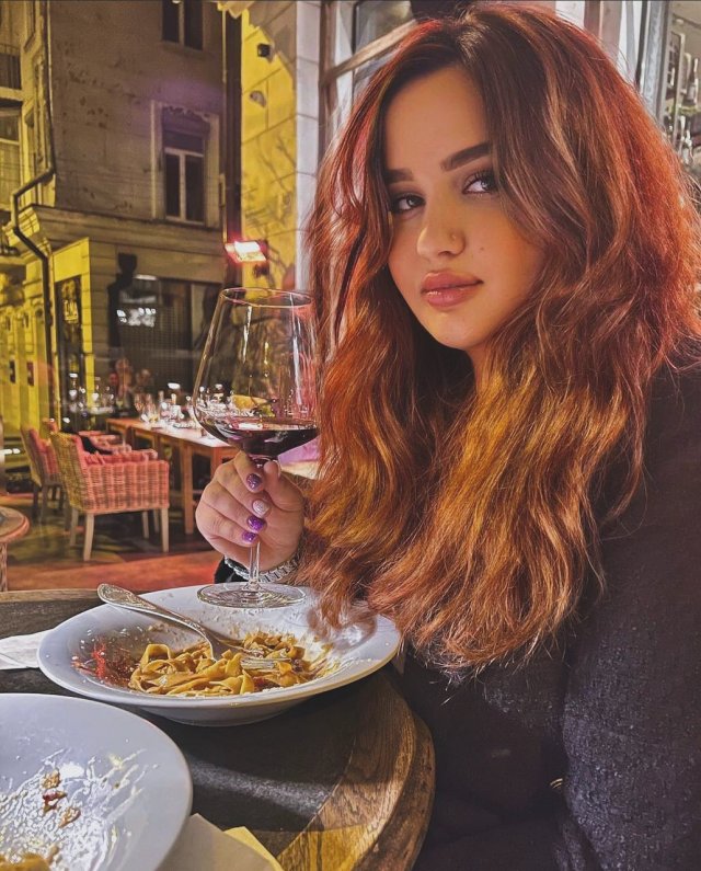 Kate, 25, Бангор - "RusDate.us"