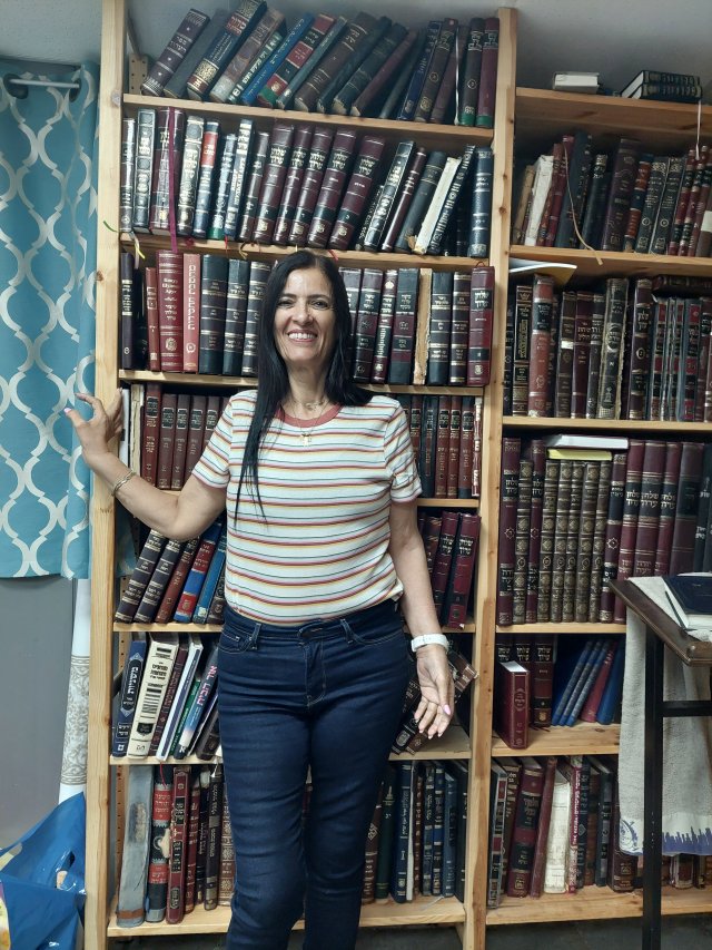 נחמה, 61, כפר סבא - "date50plus"