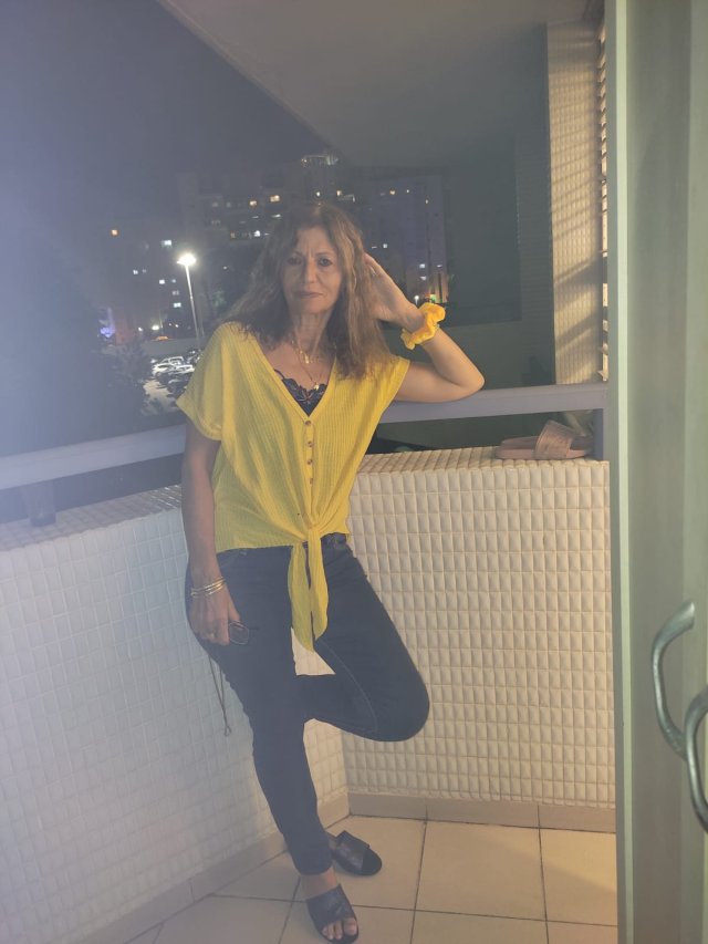 אילה, 65, נתניה - "date50plus"