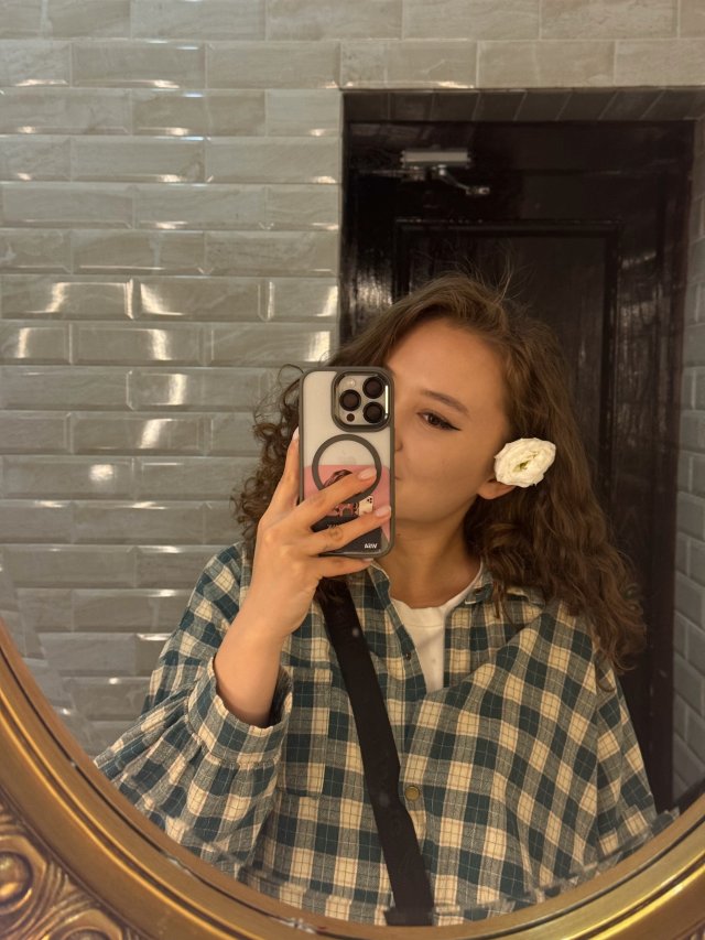 Sara, 25, Абрамцево - "РусДэйт"