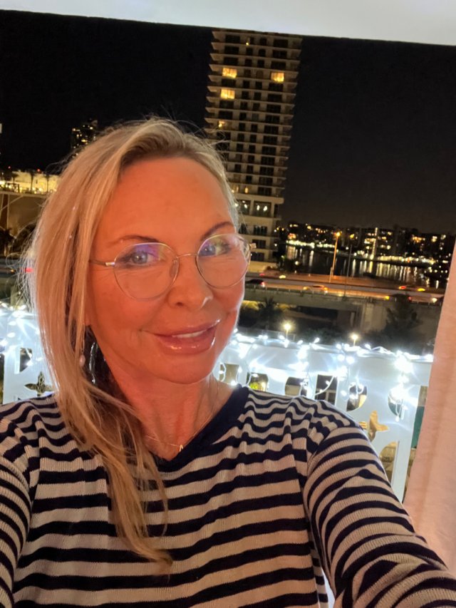 Анжела, 56, Майами - "RusDate.us"