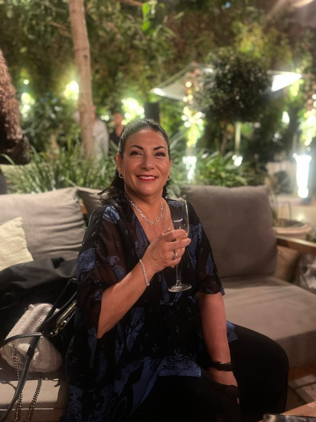 אילנית, 56, גבעתיים - "date50plus"