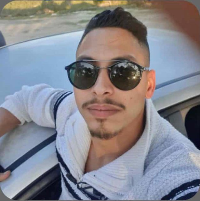 Ahmad, 25, القدس - "Ahlam"