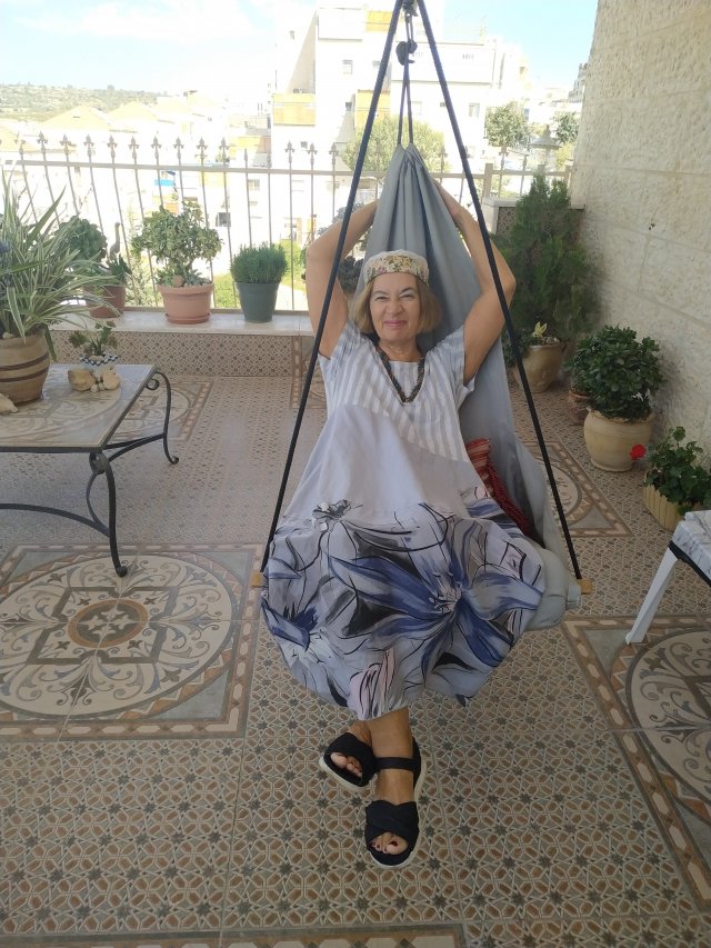 לאה, 75, קרית אונו - "date50plus"