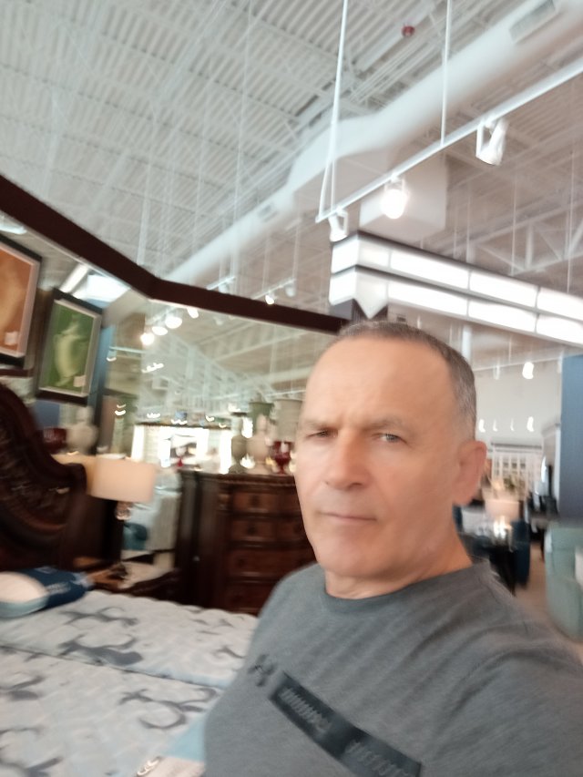 Ilya, 67, Голливуд - "RusDate.us"