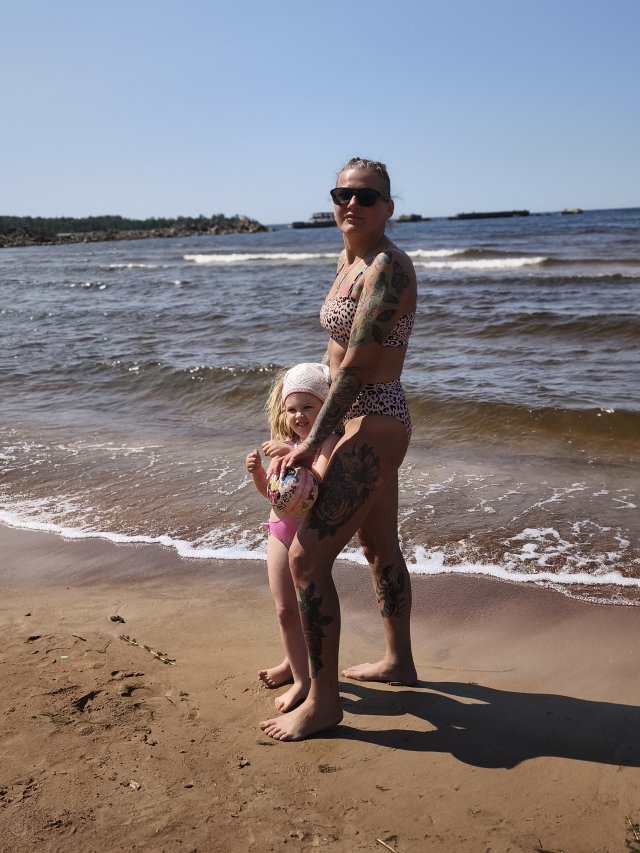 Алёна, 37, Санкт-Петербург - "RusDate.ca"