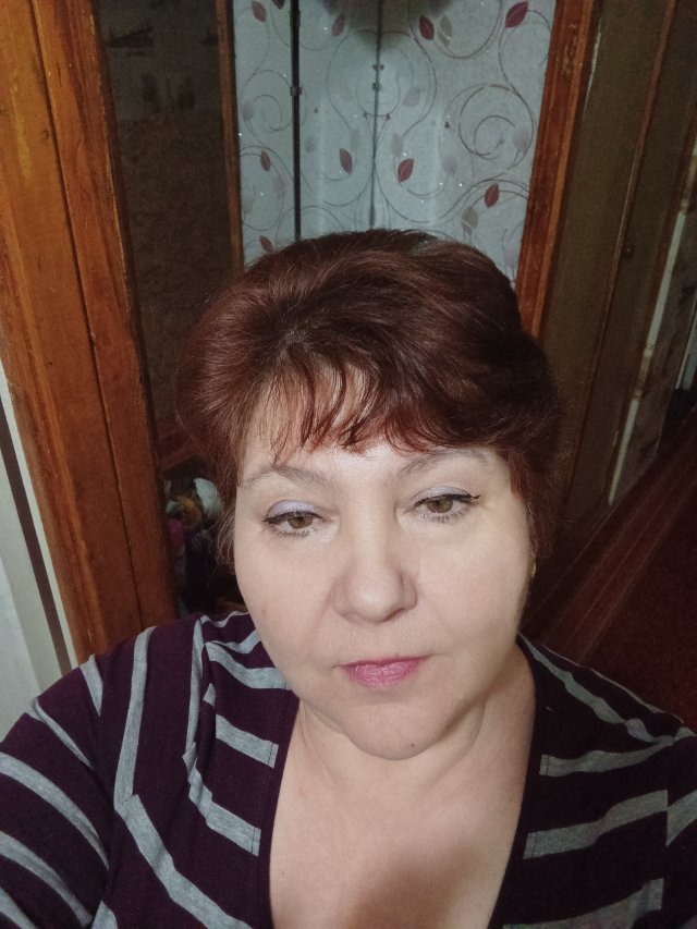 Elena, 60, London - "date50plus"